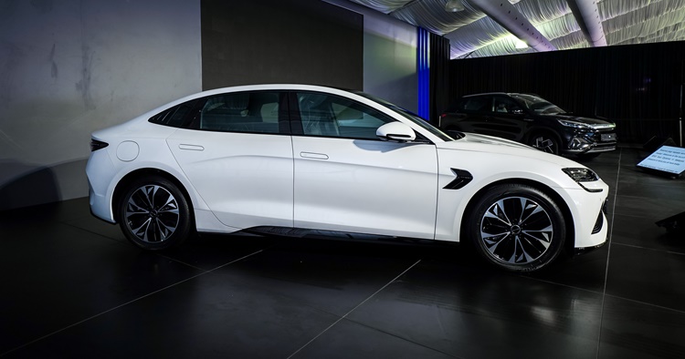 BYD SEAL Dynamic Malaysia release - Starting price at RM163,800 | TechNave