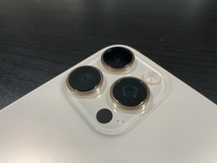 iPhone 16 Pro Review - Your annual flagship iPhone (but it's missing ...