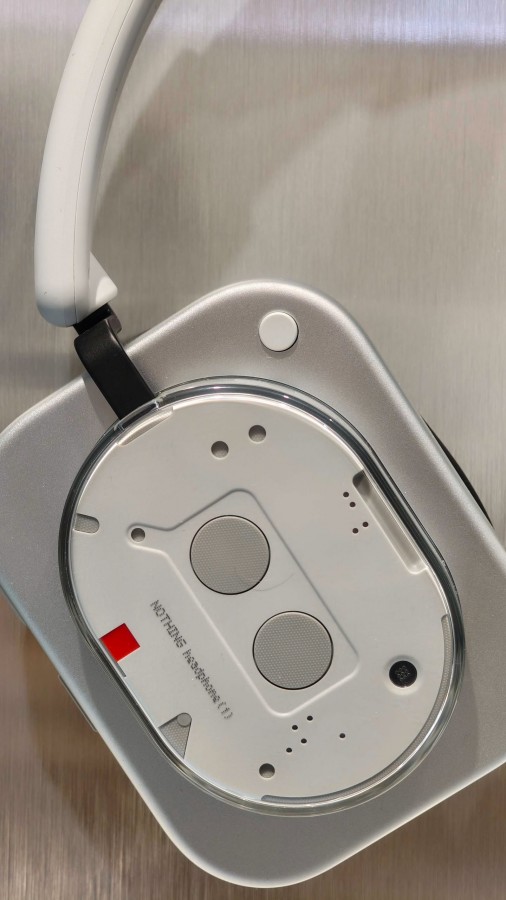 Nothing Headphone (1) photos leaked online reveal unique design | TechNave