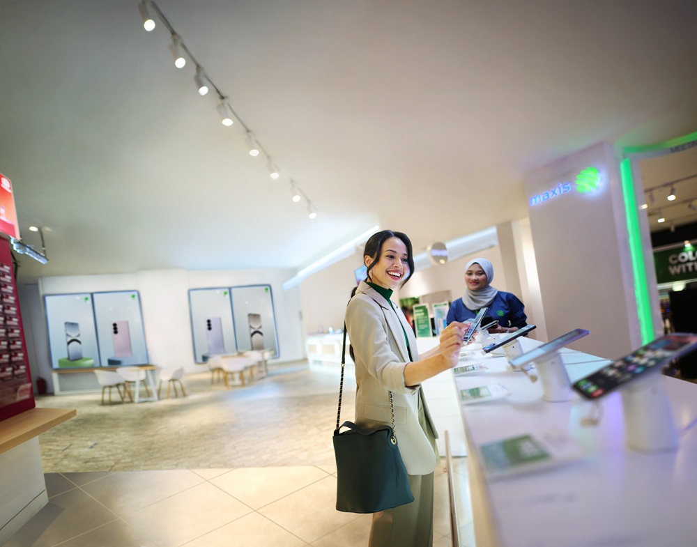 How Smart Buyers get a New Phone Without Missing Anything | TechNave